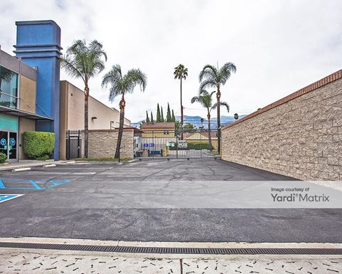 Storbox Self Storage - 2233 East Foothill Blvd, Pasadena, CA, prices ...